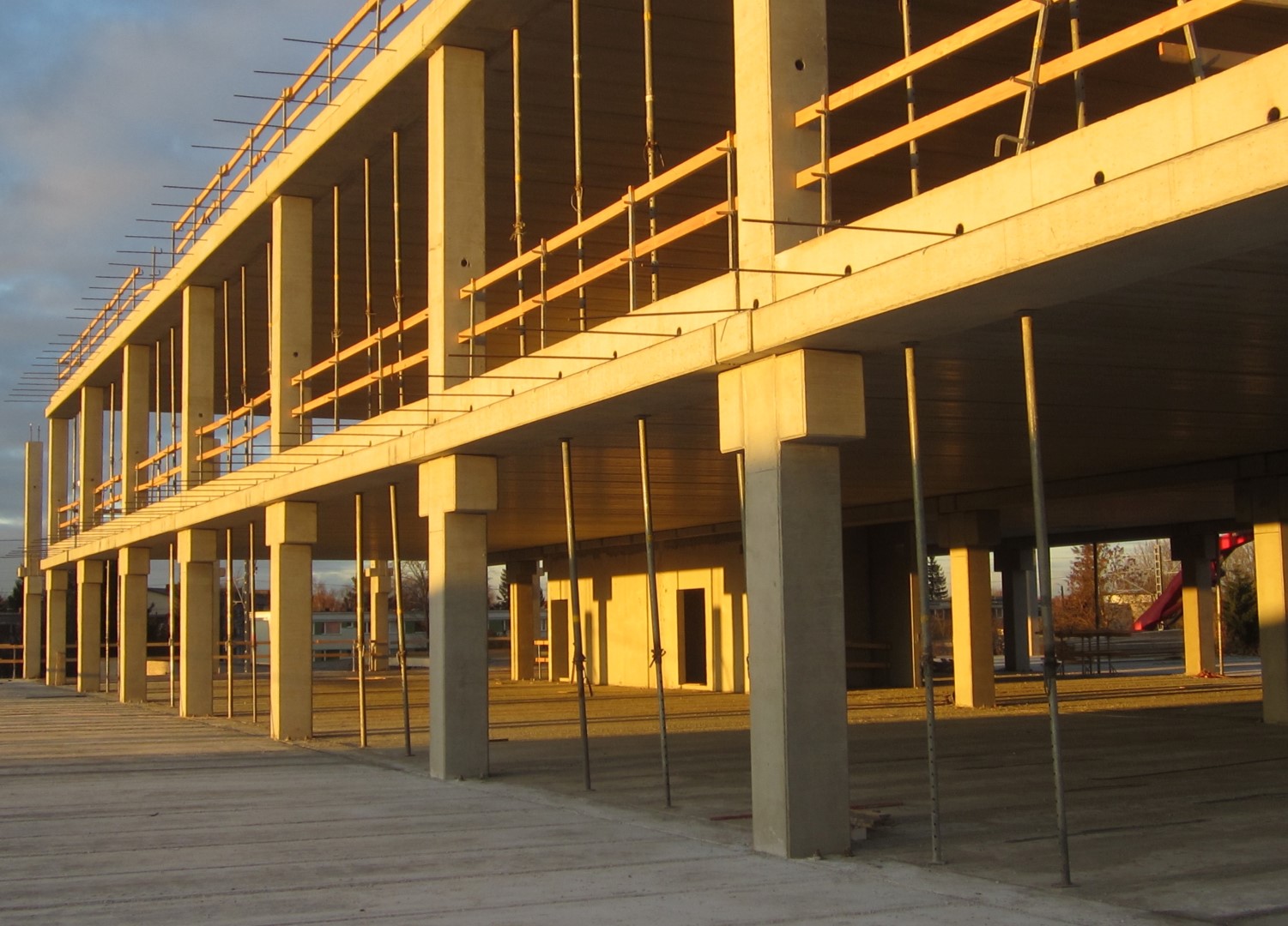 Concrete elements assembly - MARU